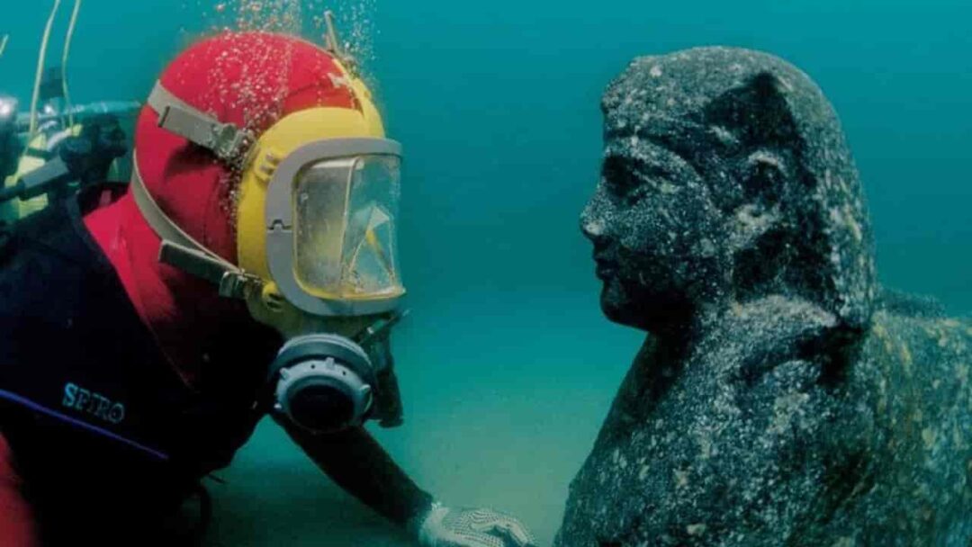 Egyptian Atlantis: The submerged palace of Cleopatra, the last queen of ...