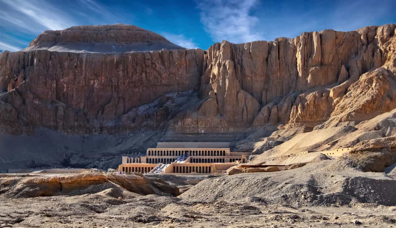 The secret tomb of Deir el-Bahari: Refuge of the great pharaohs