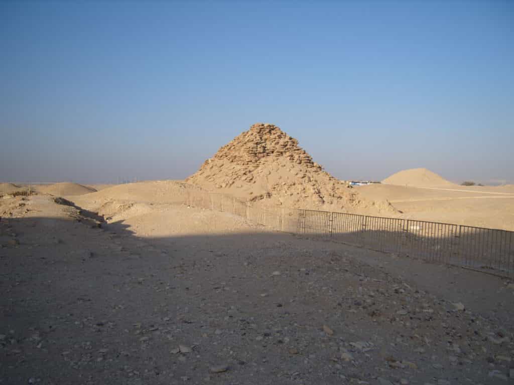 Deciphering the Structure of the Pyramid of Userkaf