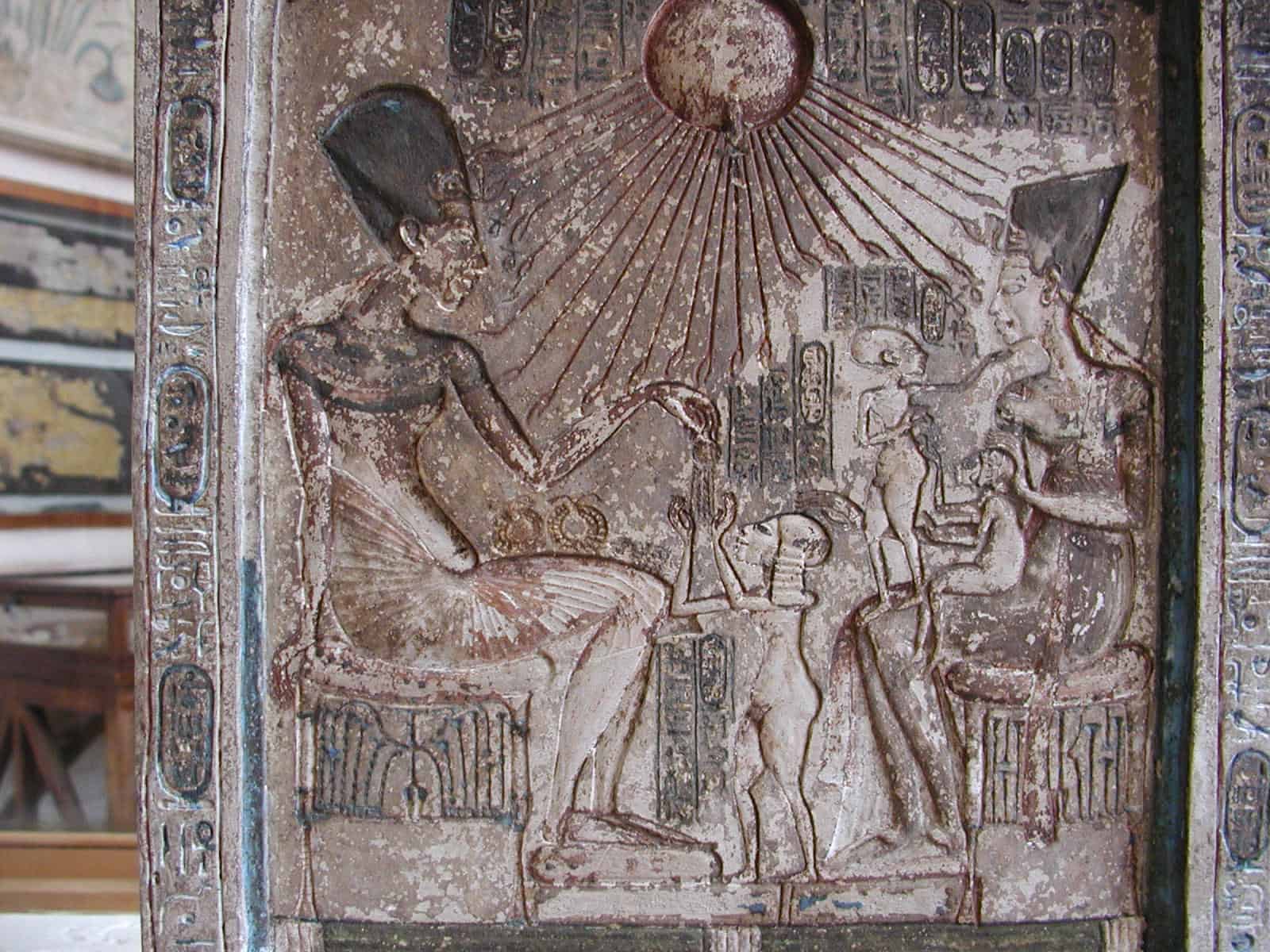 Stela of Akhenaten and his family